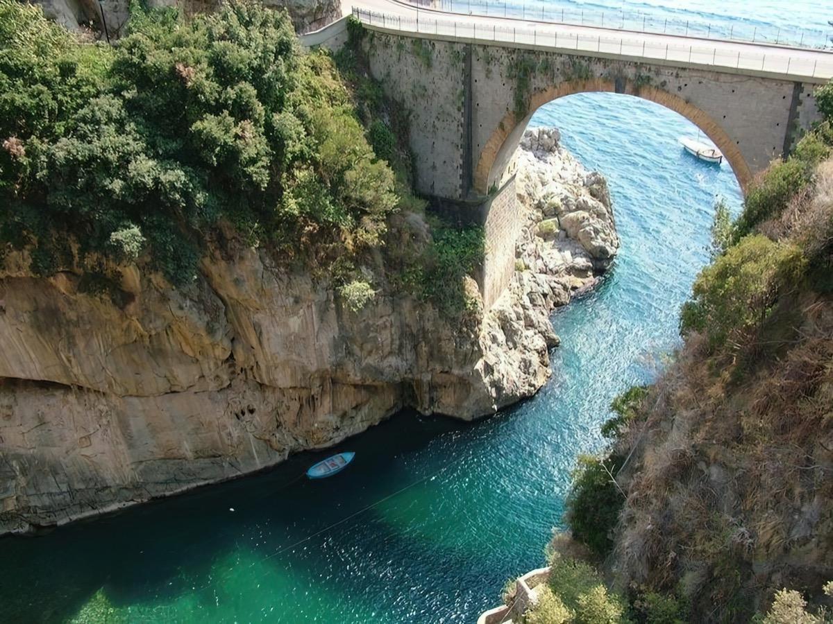 Le Marelle Furore - prenota